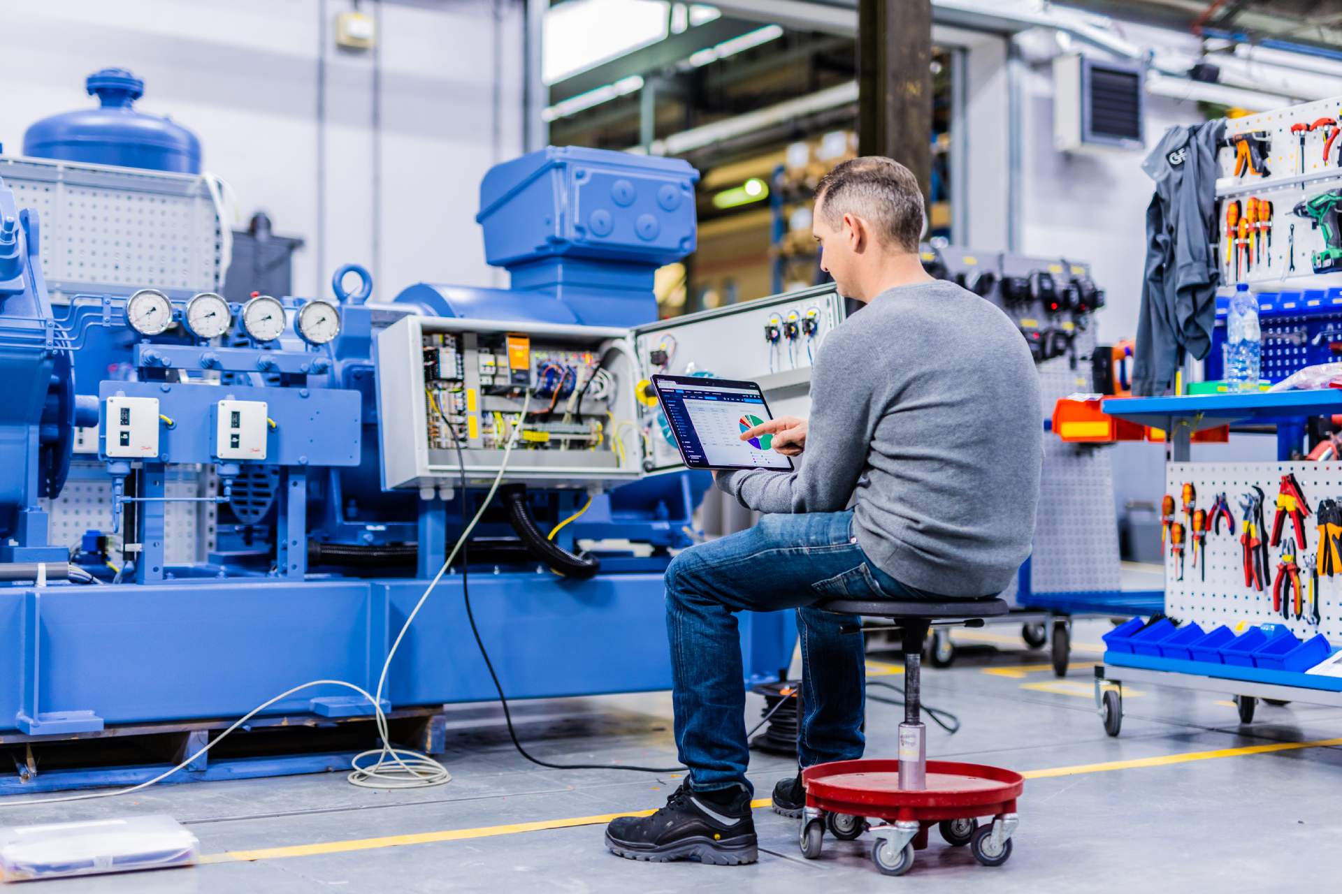 Anschlusstechnik: Push-in für mehr Sicherheit & weniger Wartung ...