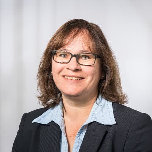 ABB Minden feiert Meilen­stein: 1.000ster Traktion­sum­richter aus ...